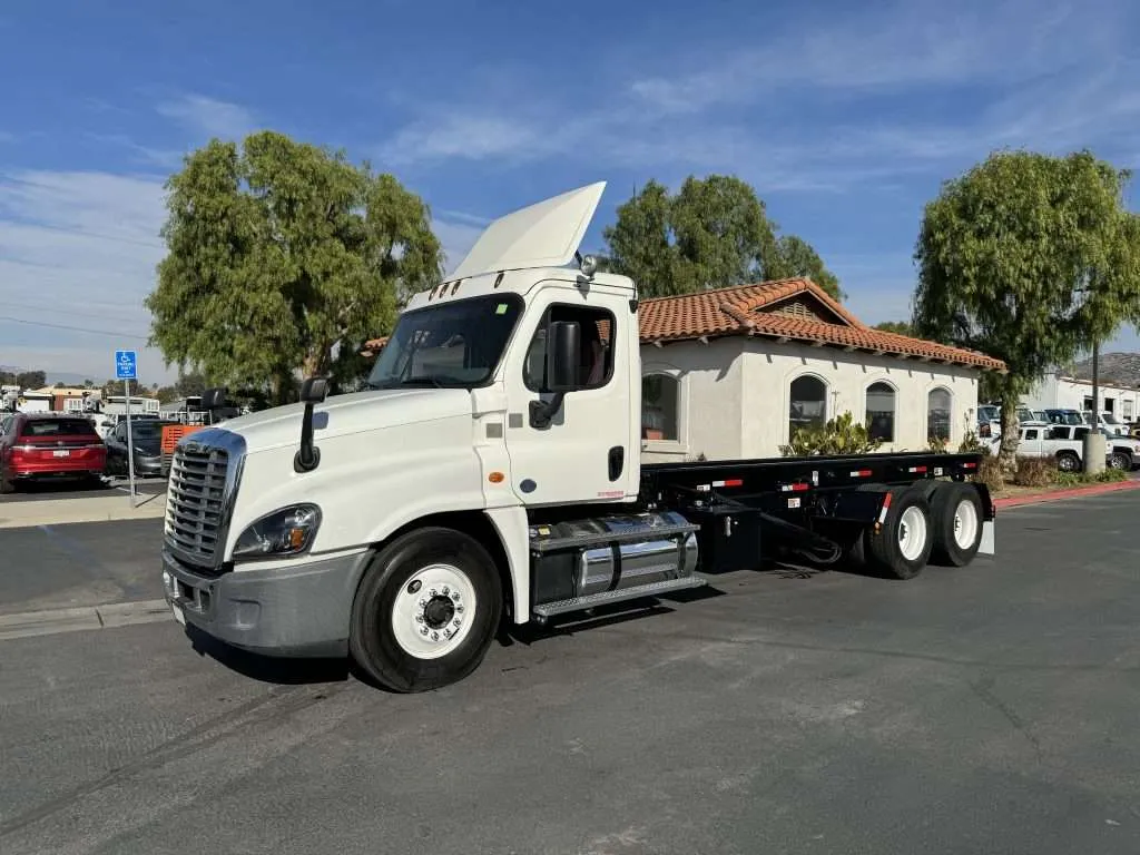 2016 Freightliner Cascadia New Roll Off Stock# 16V2972 - Commerce Truck ...